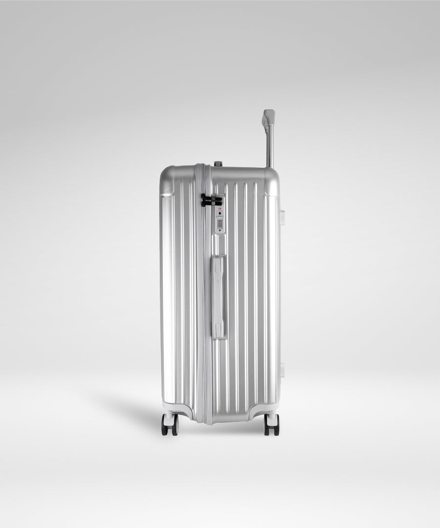 Terminal Trunk – Universal Traveller